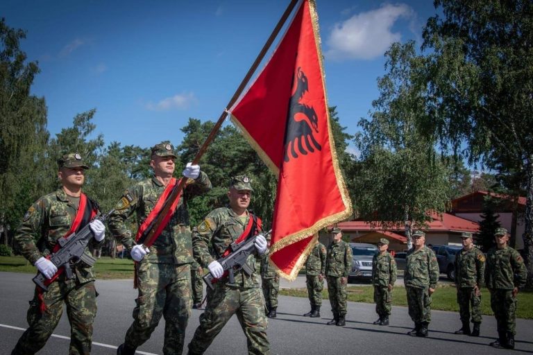 Shqipëria në vendin e 91 në botë për fuqi ushtarake – 24 ore