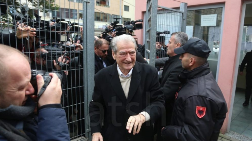 Berisha del pas dy orësh nga SPAK: Seancë me anëtarët e grupit të ...